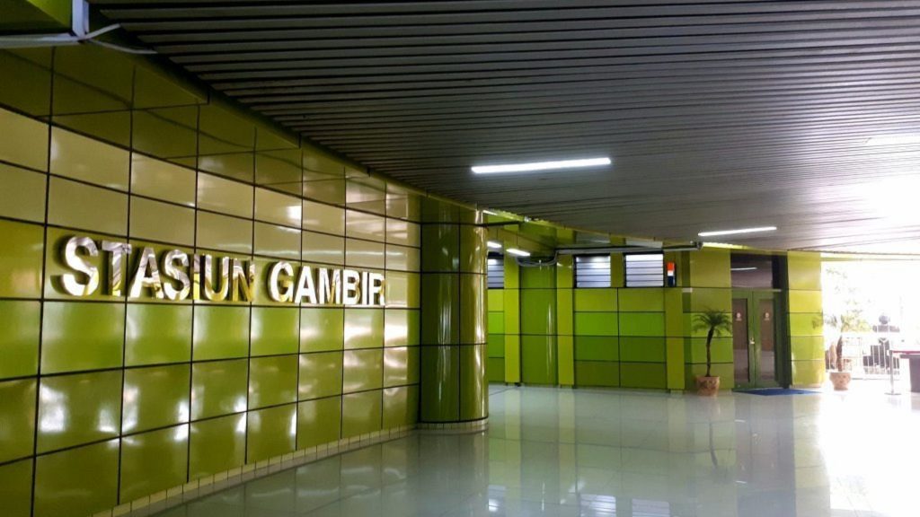 Stasiun Gambir Jakarta Pusat - En's Room
